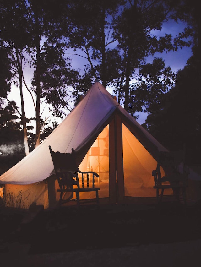 9 Sustainable Camping Tips for a Greener Outdoor Adventure - The Eco Edit